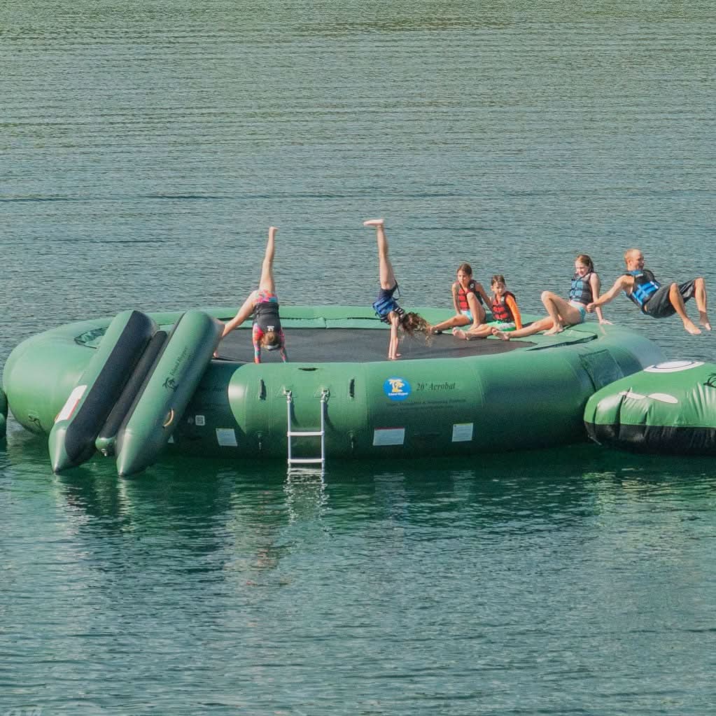 20′ “Acrobat” Water Trampoline Natural Green – Island Hopper